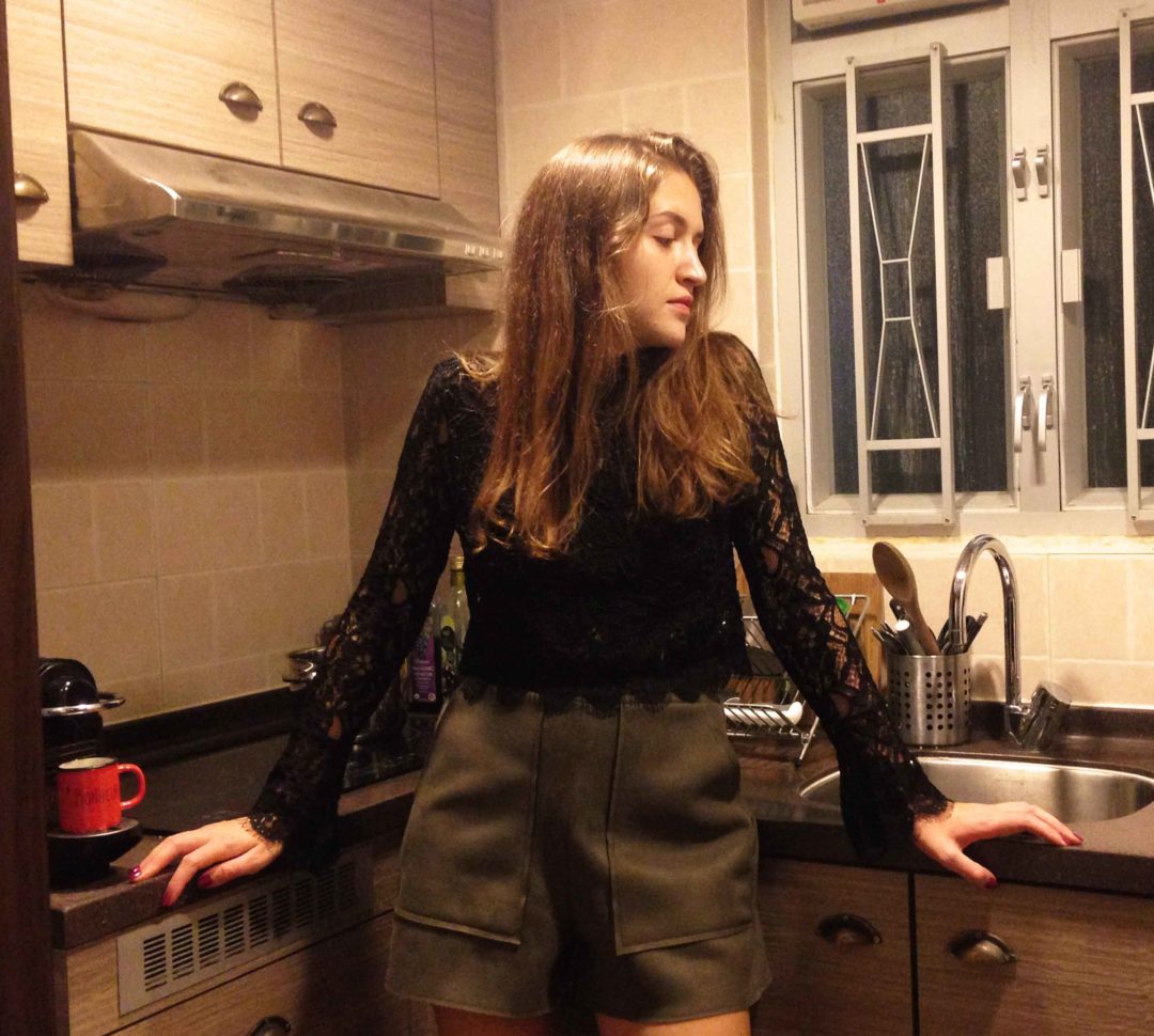 Discover and Be Inspired by Their Style: Manon is Sporty-Casual
